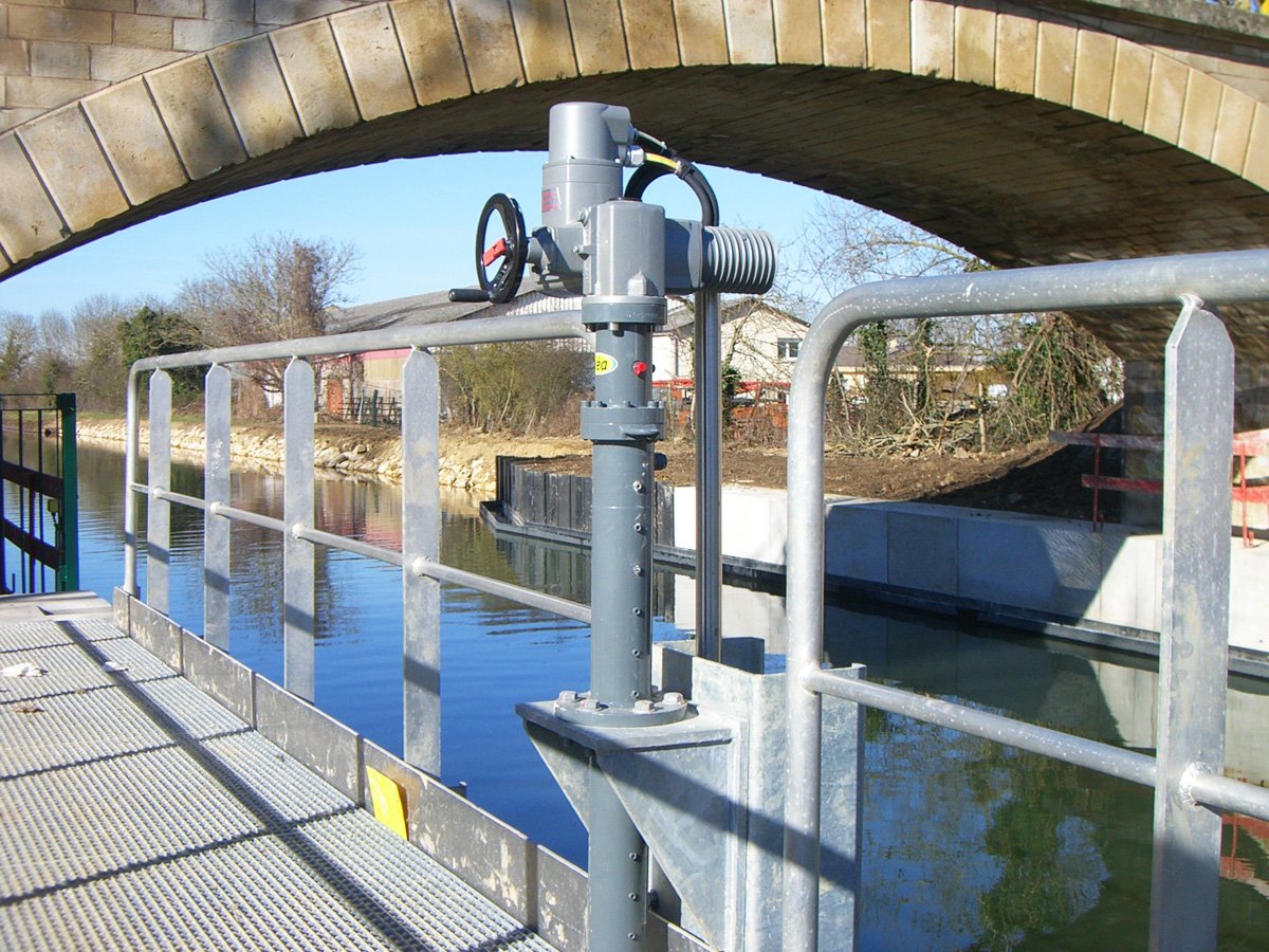 Porte de garde de Courlon (89) - Vantail et vantelle | ivea-sas